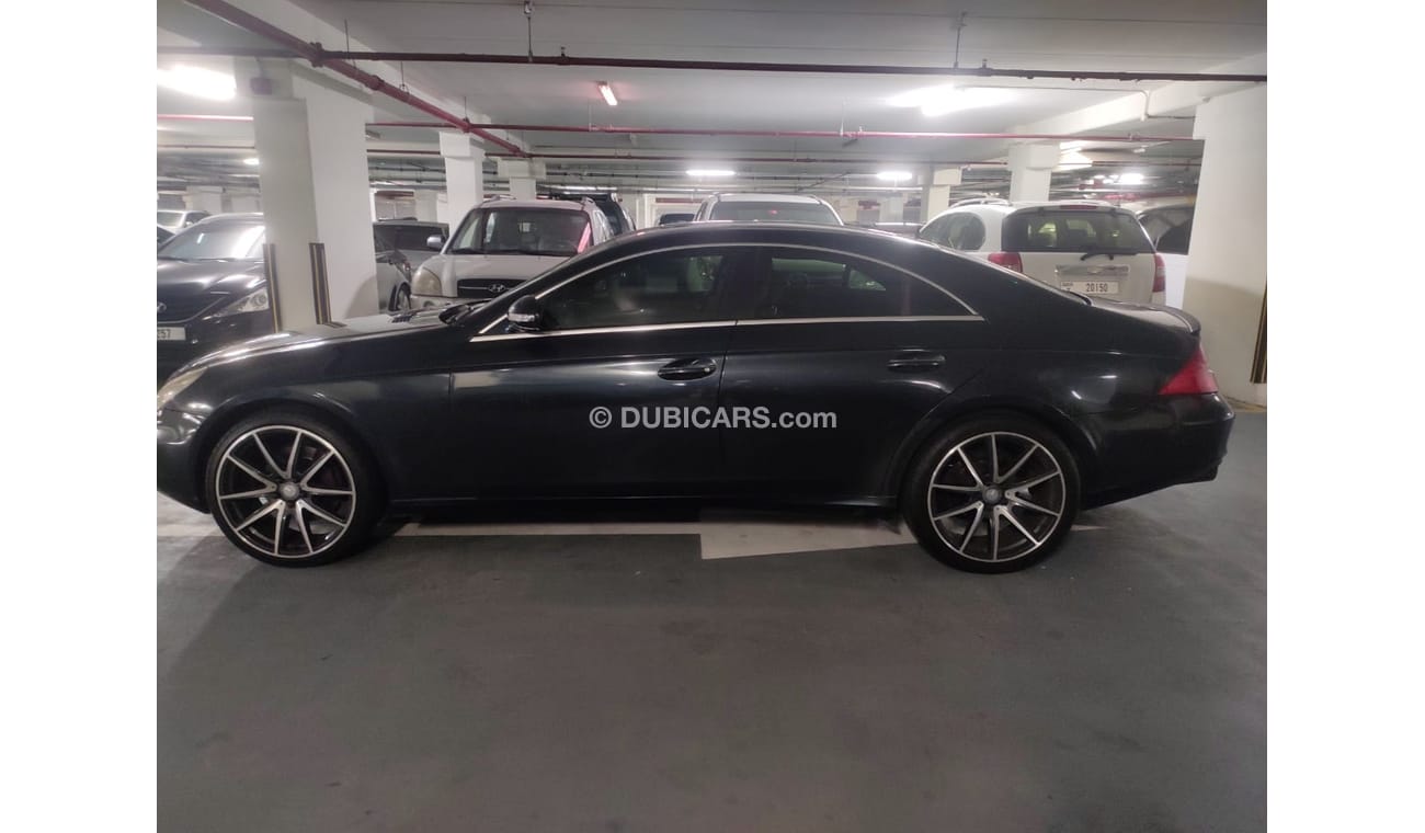 Used Mercedes-Benz CLS 350 35 2005 for sale in Dubai - 610079