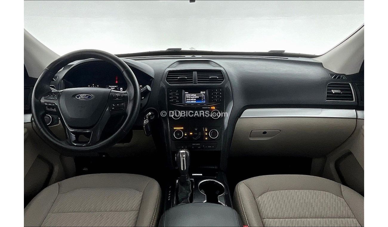 Used Ford Explorer XL / Standard 2019 for sale in Dubai - 575623