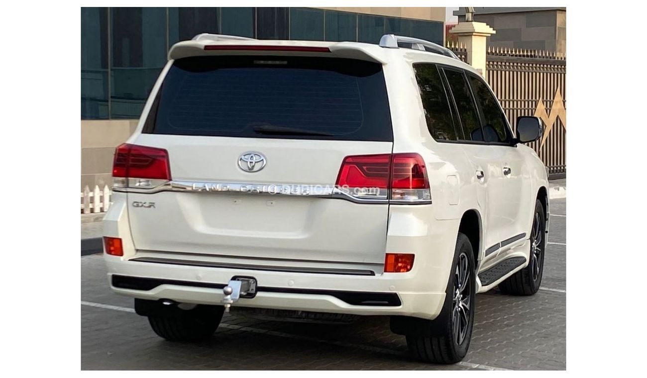 Used Toyota Land Cruiser 2010 for sale in Dubai - 638641