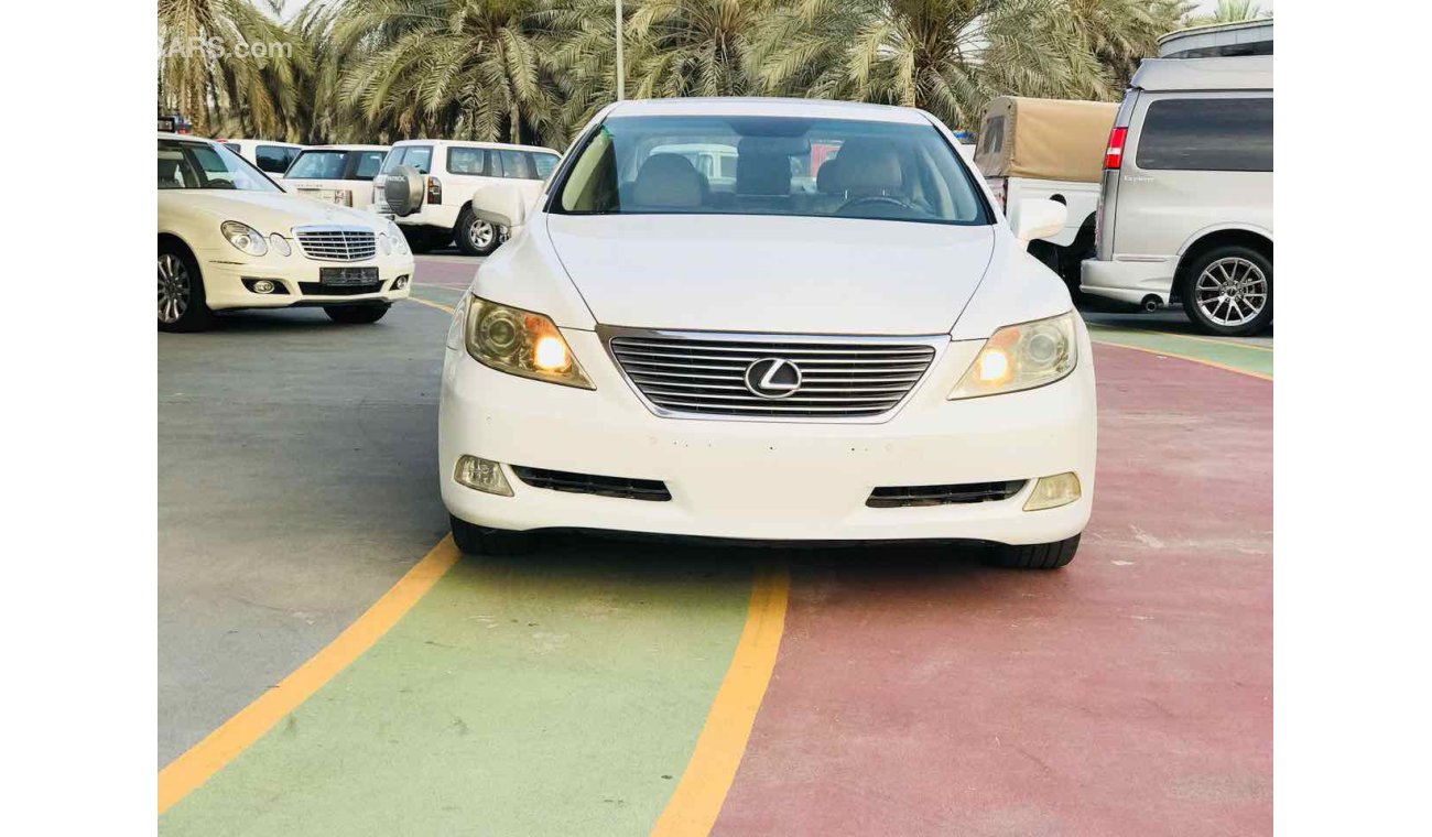 Used Lexus LS460 2008 for sale in Dubai - 158926
