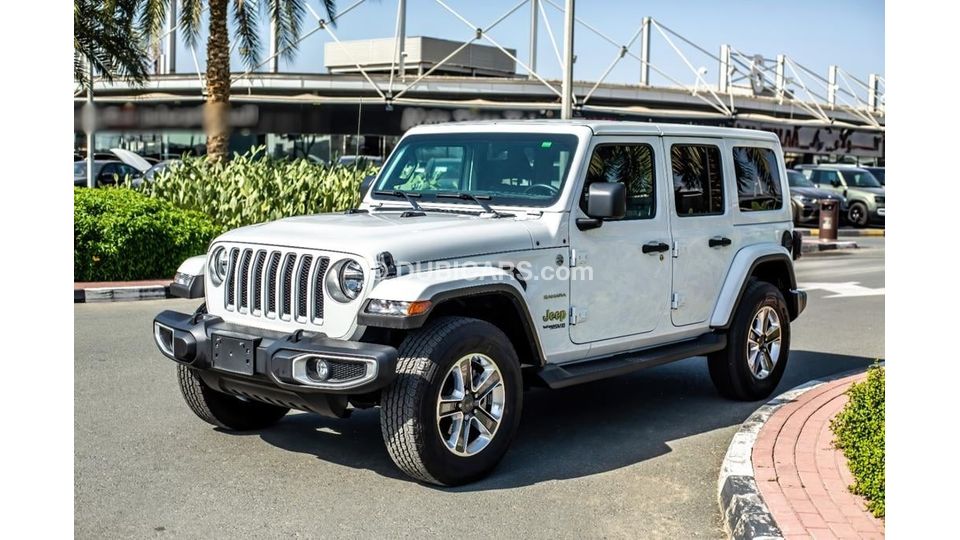 Used Jeep Wrangler Sahara 2019 for sale in Dubai - 645077