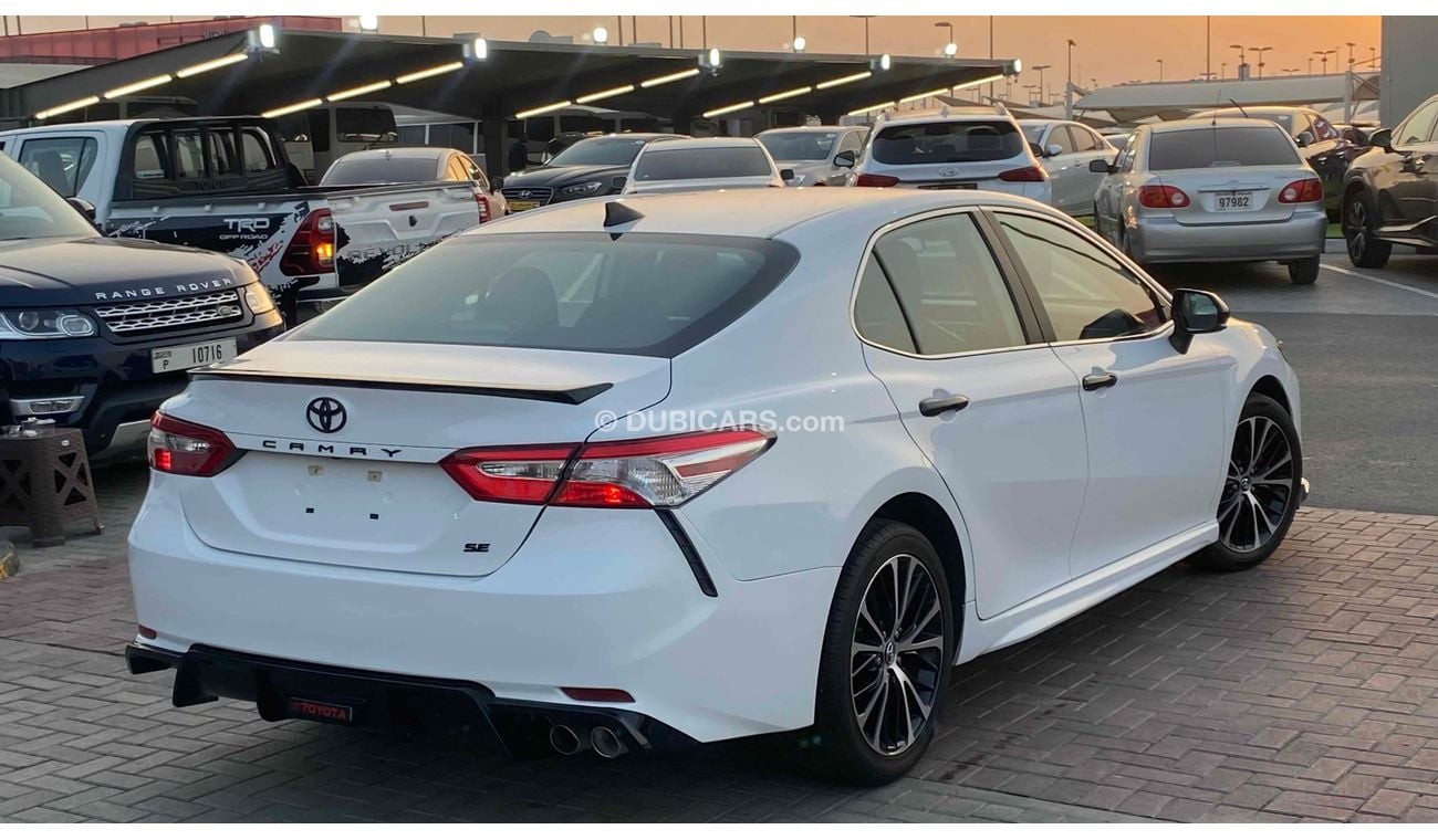 Used Toyota Camry SE 2.5L. V4 2020 for sale in Sharjah - 625886