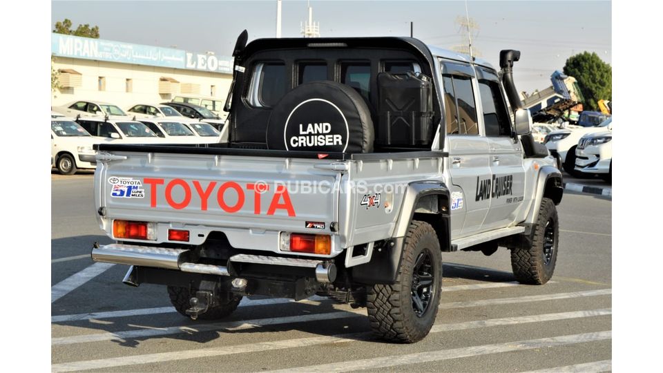 Used Toyota Land Cruiser GLX 2021 for sale in Dubai - 601236