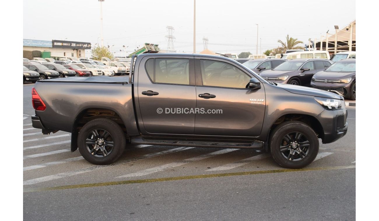Used Toyota Hilux 2020 for sale in Dubai - 657643
