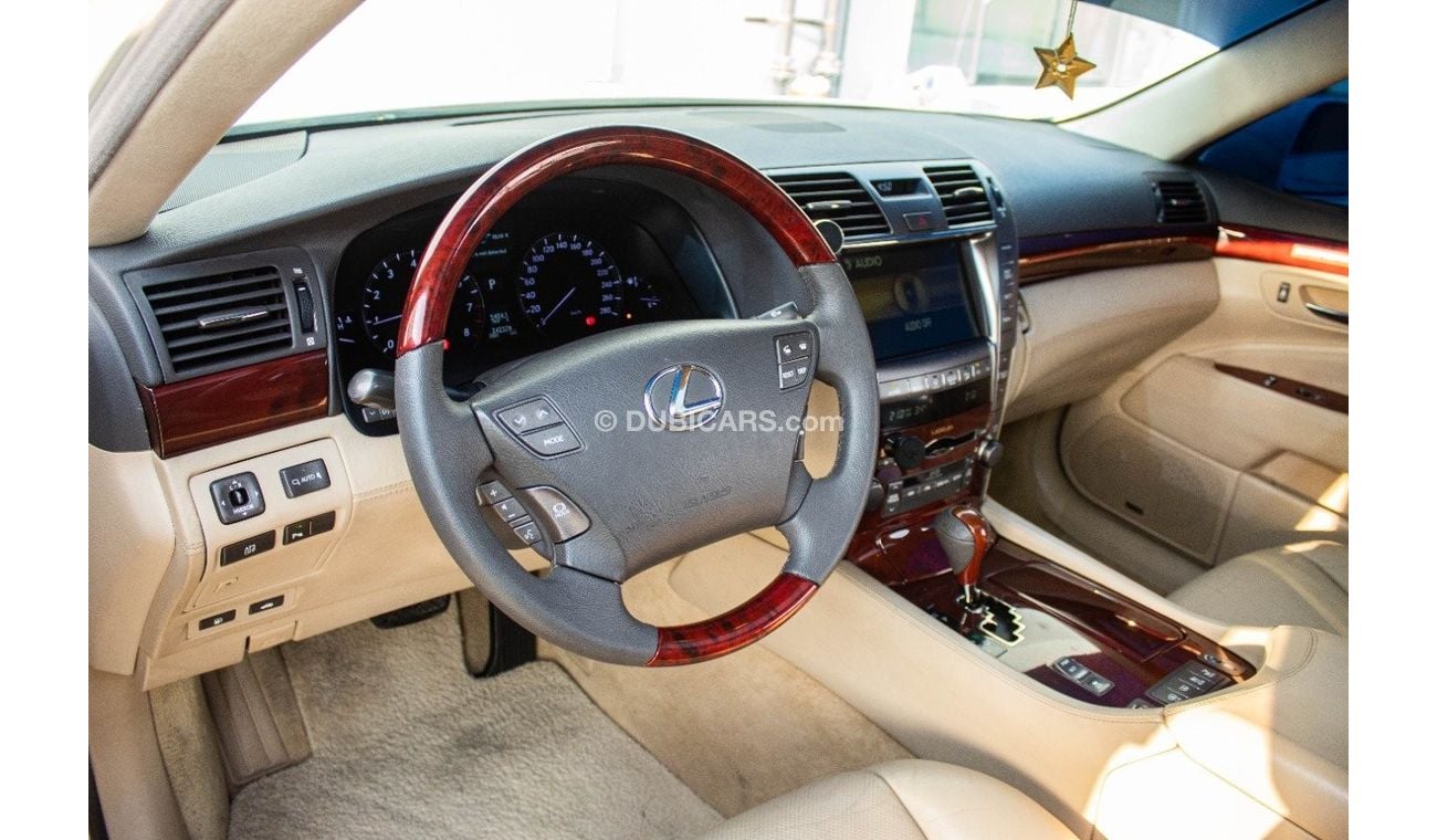 Used Lexus LS460 2009 for sale in Dubai - 550592