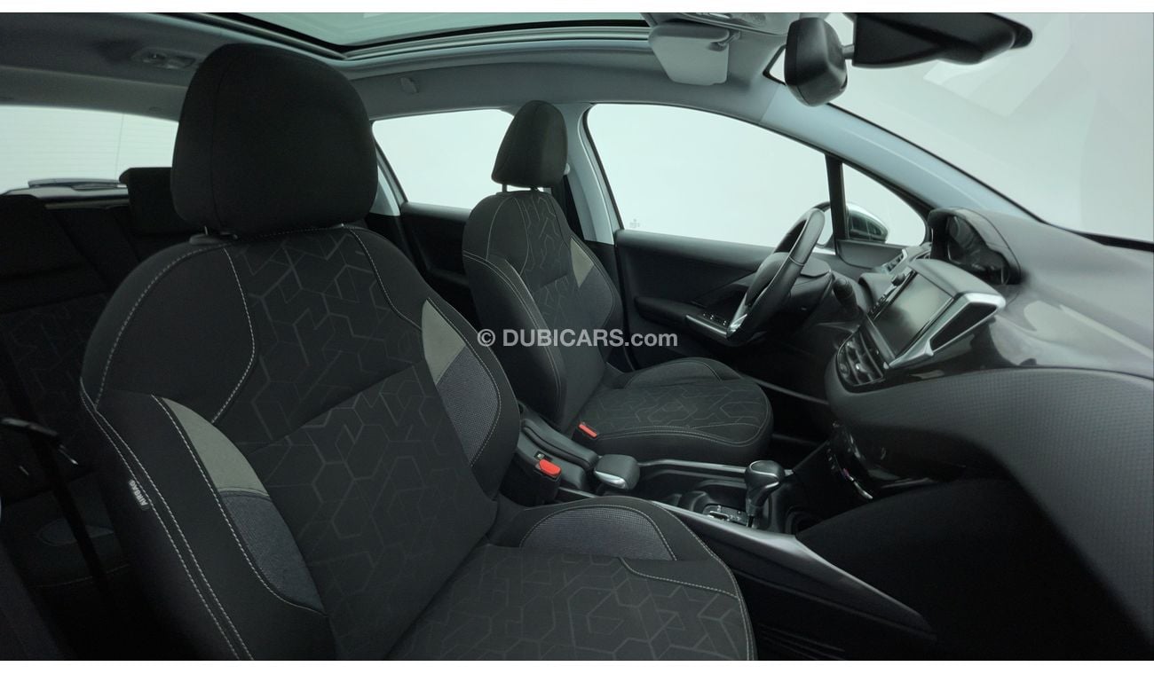 Used Peugeot 2008 Allure 2000 2018 for sale in Dubai - 491306