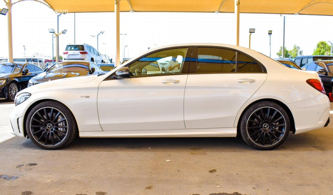 Used Mercedes-Benz C 43 AMG 4 Matic 2018 for sale in Dubai - 585445