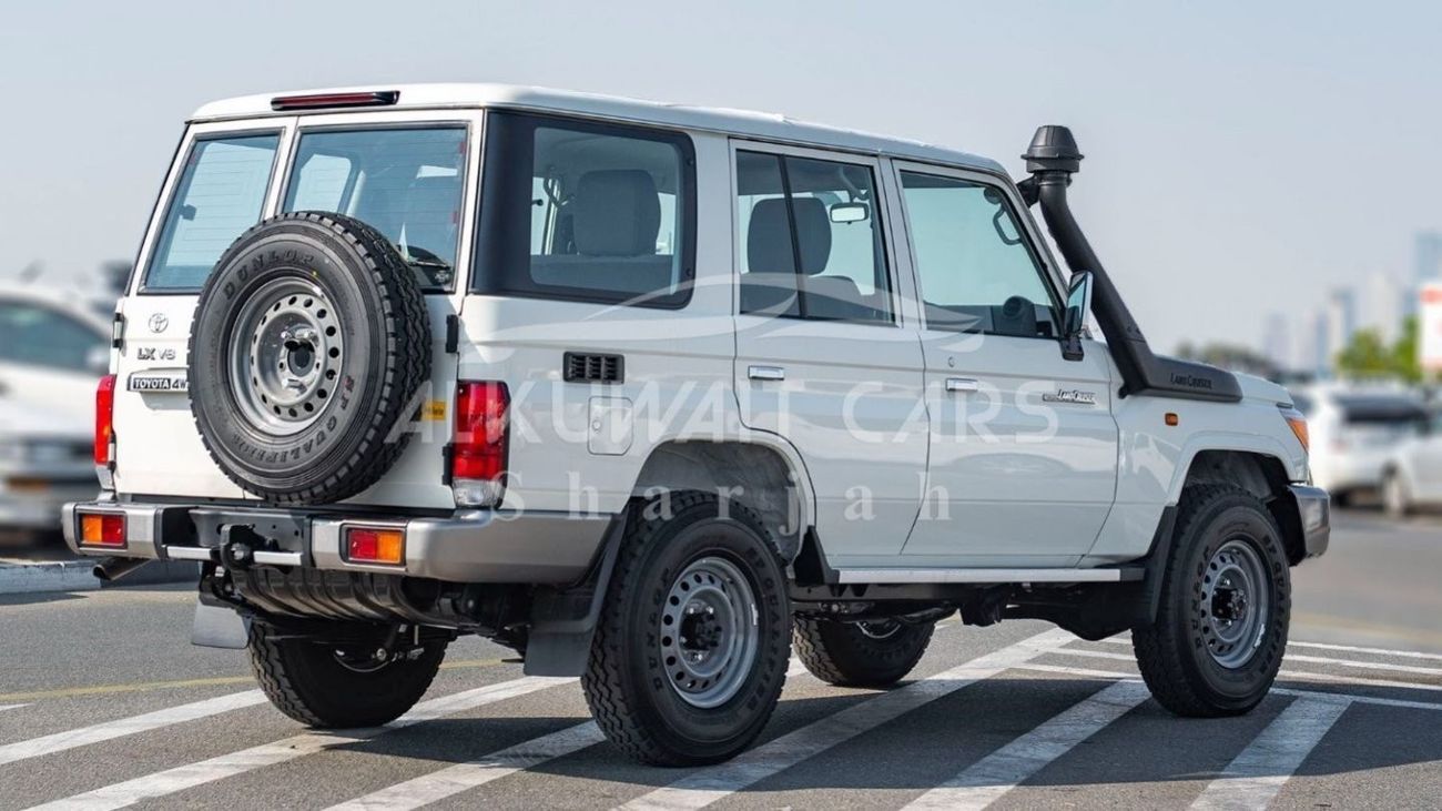New Toyota Land Cruiser 70 Land Cruiser Hard Top LC76 4.5D MT MY2024 2024 for sale in Dubai - 715466