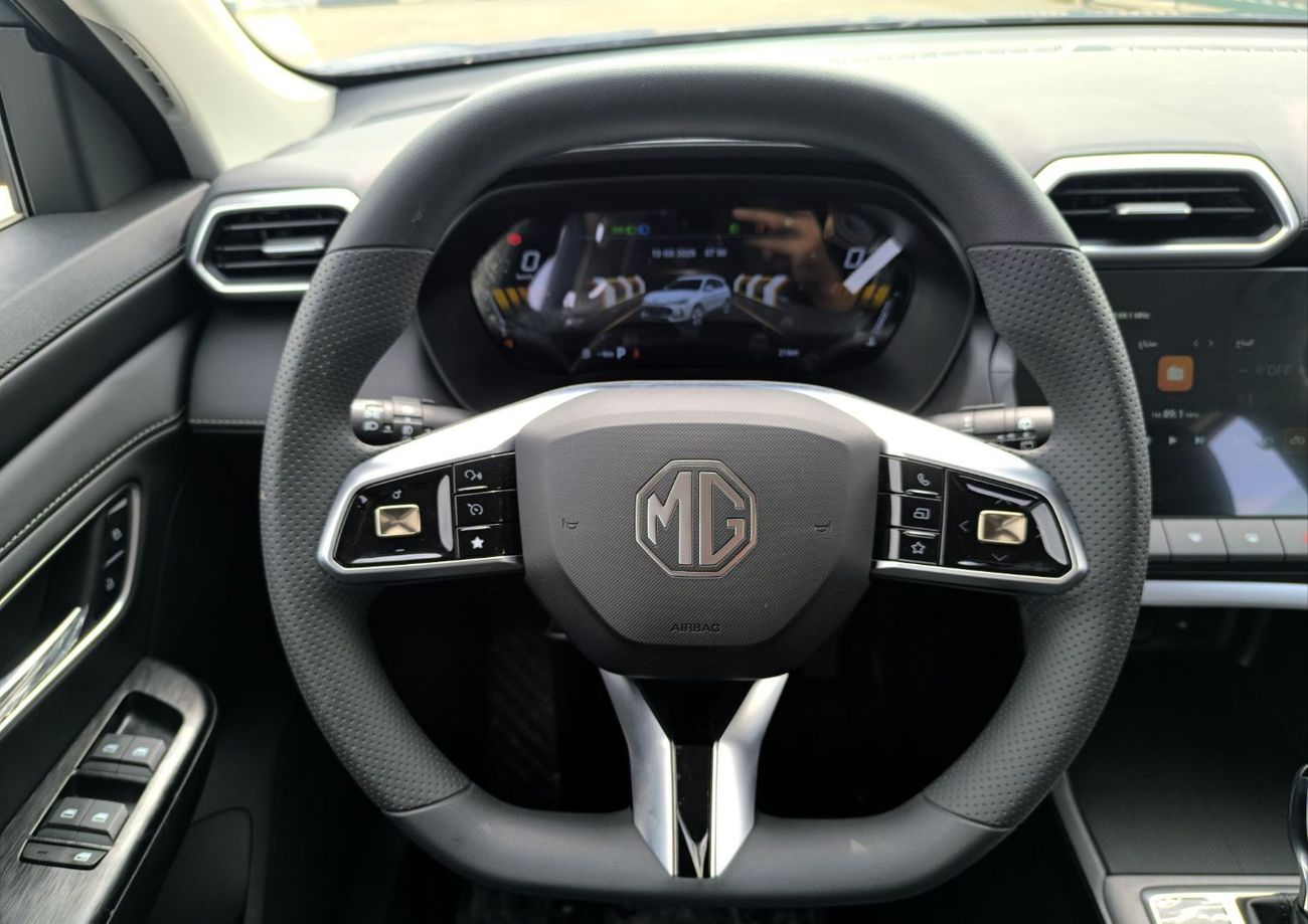 New MG ZS Engine 1.5L Model 2025 MID Option GCC Specs 2025 for sale in ...