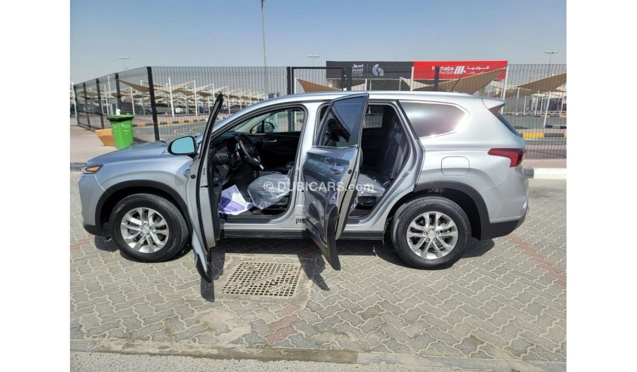 Used Hyundai Santa Fe GL New Shape 2020 for sale in Dubai - 585180