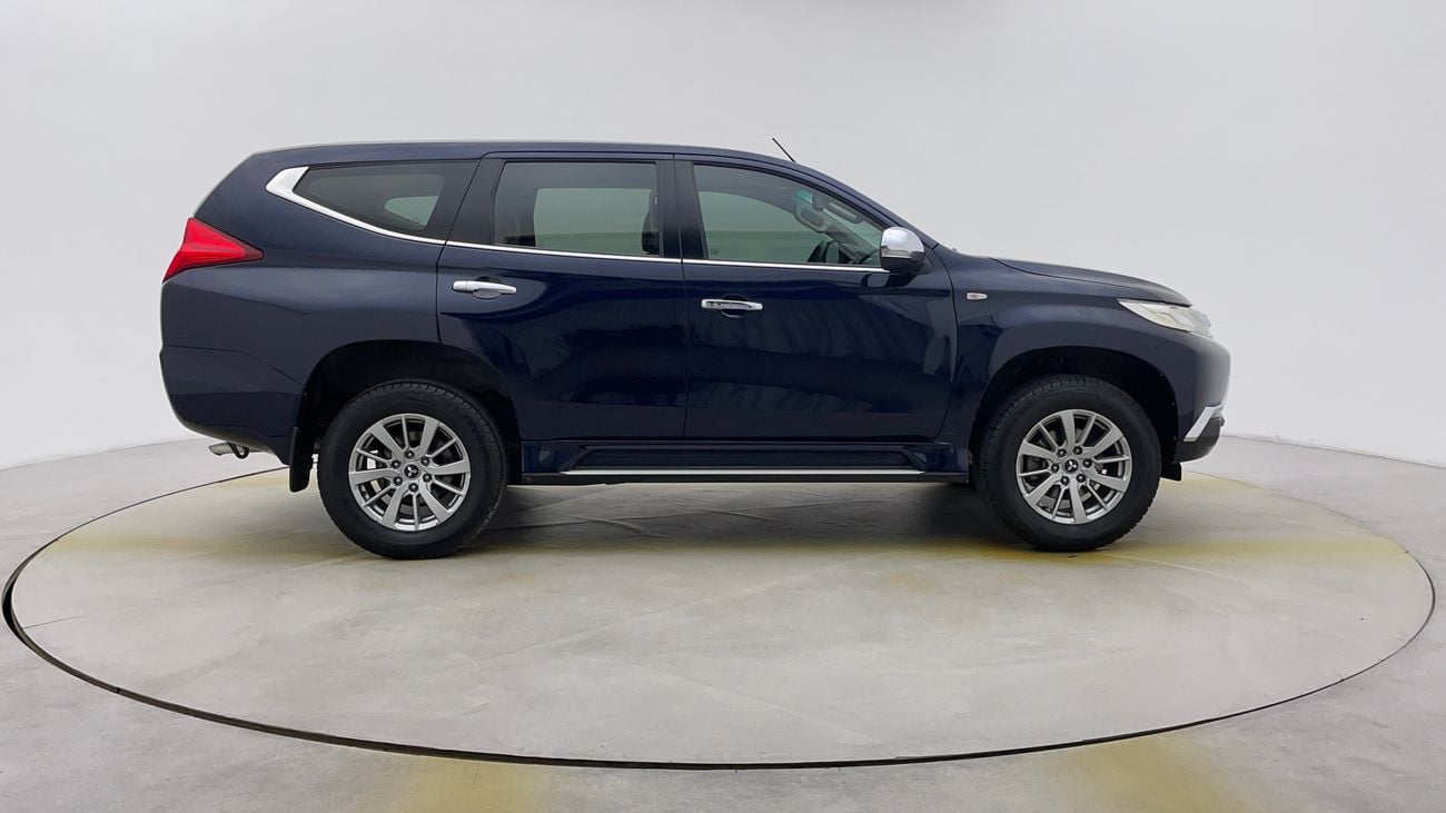 Used Mitsubishi Montero GLX 3000 2017 for sale in Dubai - 482518