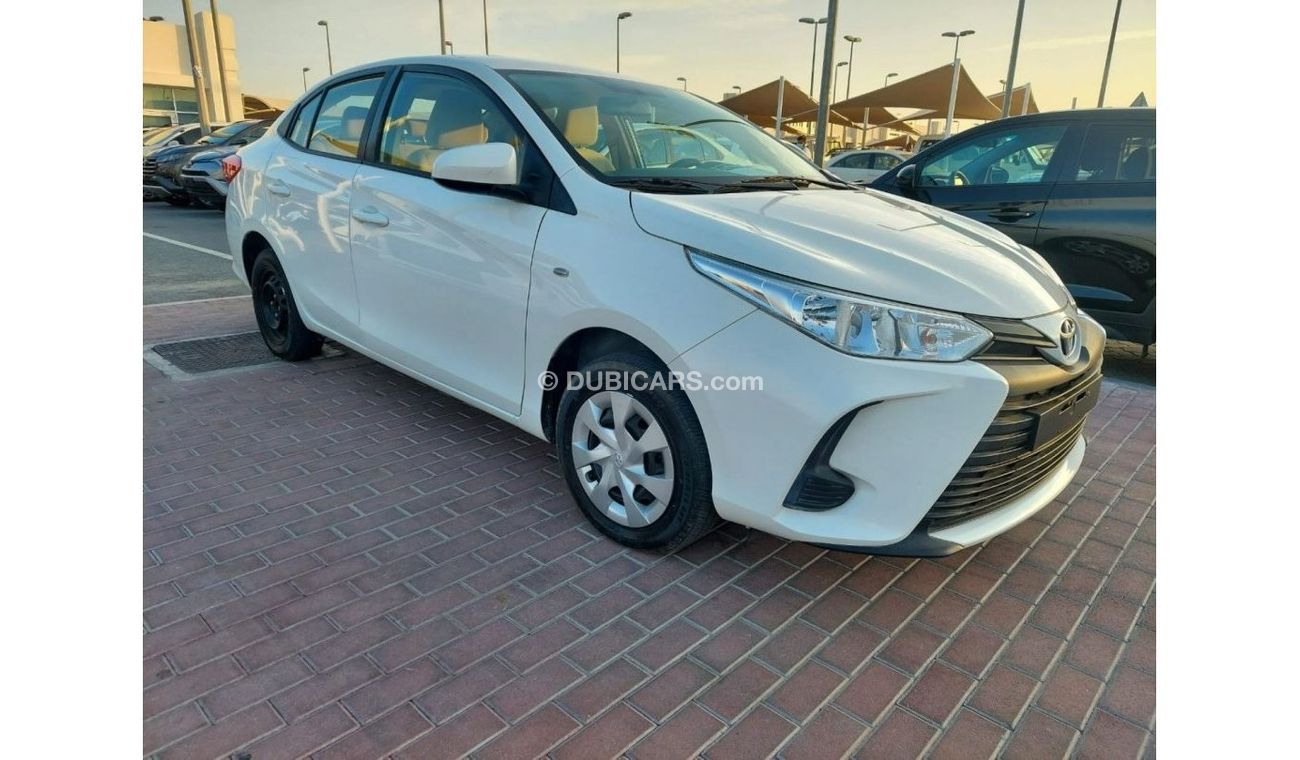 Used Toyota Yaris 1.5L PETROL SE AUTOMATIC TRANSMISSION 2021 for sale in Dubai - 579829