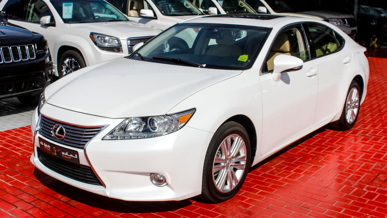 Used Lexus ES350 2015 for sale in Dubai - 90230