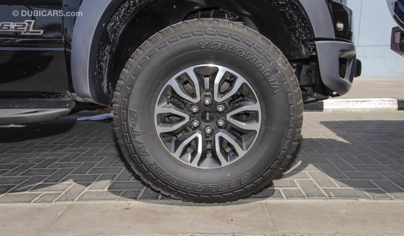 Used Ford Raptor SVT 6.2 L 2012 for sale in Dubai - 30890