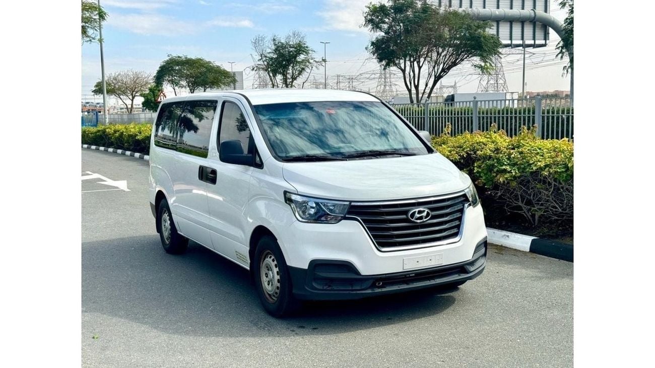 Used Hyundai H-1 Std 2019 for sale in Dubai - 714564