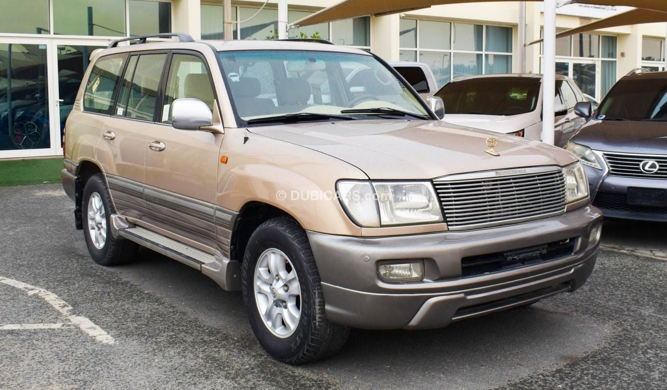 Used Toyota Land Cruiser GXR. V6 2005 for sale in Dubai - 599485