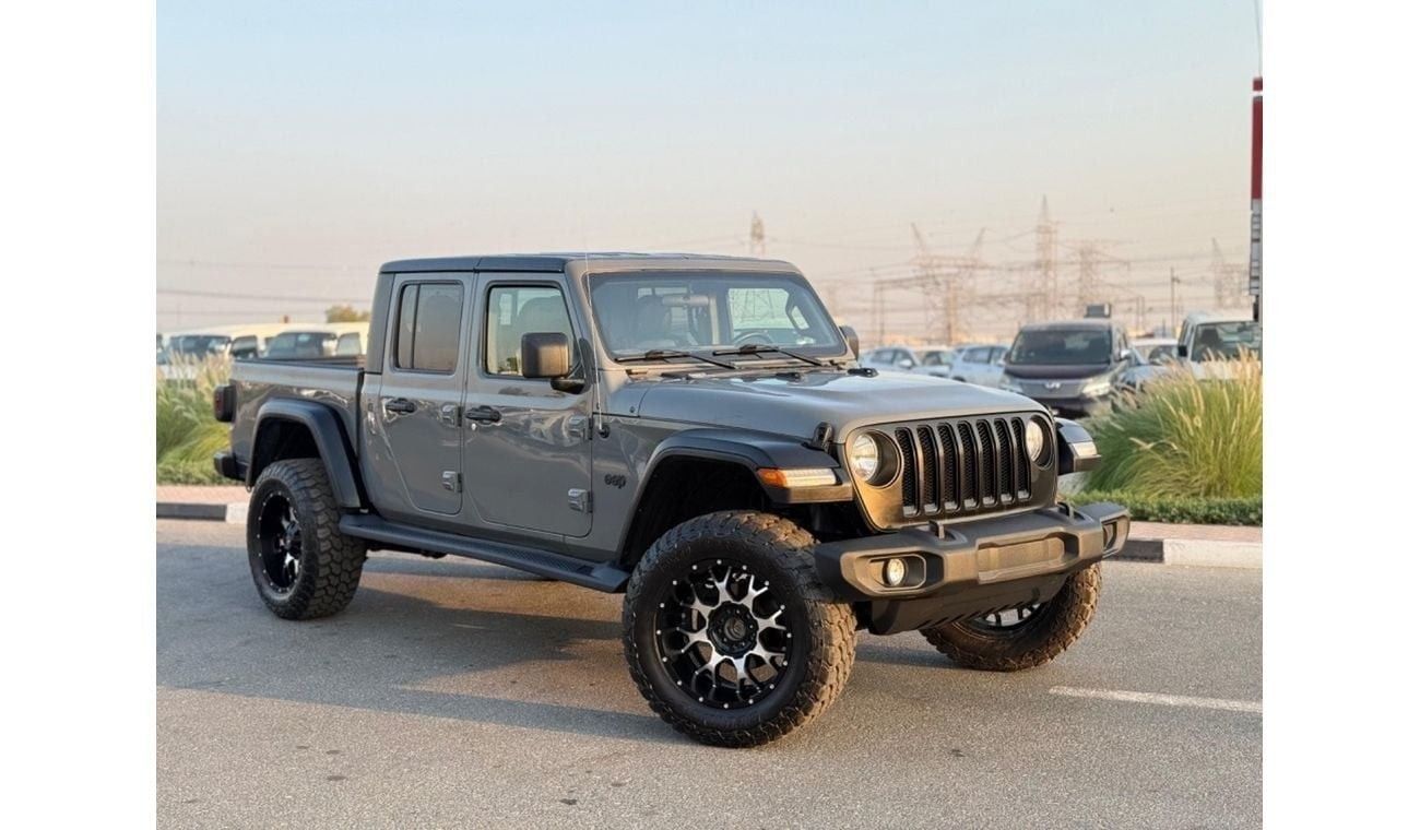 Used Jeep Gladiator Sport 3.6L 4WD 2020 for sale in Dubai - 797839
