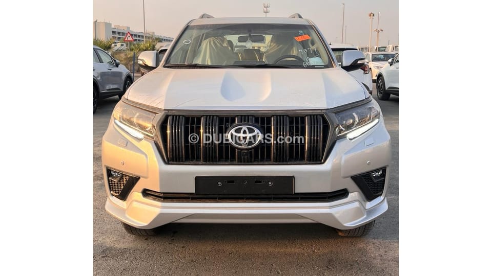 New Toyota Prado VX Midnight 4.0 L midnight 2022 for sale in Dubai - 541649