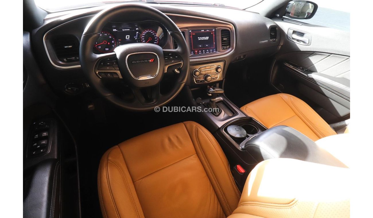 Used Dodge Charger LA 2018 for sale in Dubai - 616670