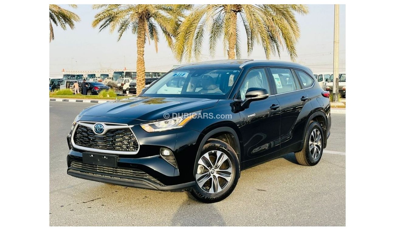 New Toyota Highlander GLE 2.5L HYBRID 2024 2024 for sale in Dubai - 644087