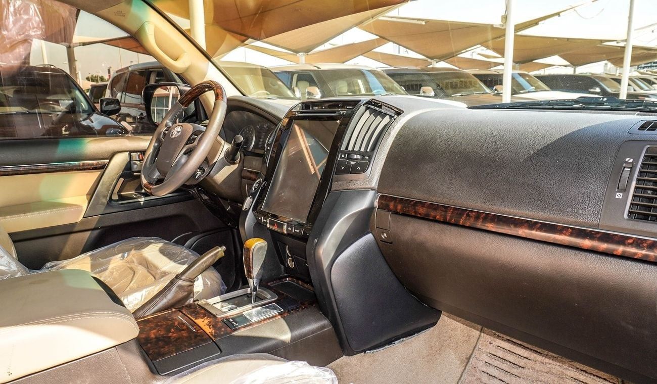Used Toyota Land Cruiser Face Lift 2021 2008 for sale in Dubai - 813359