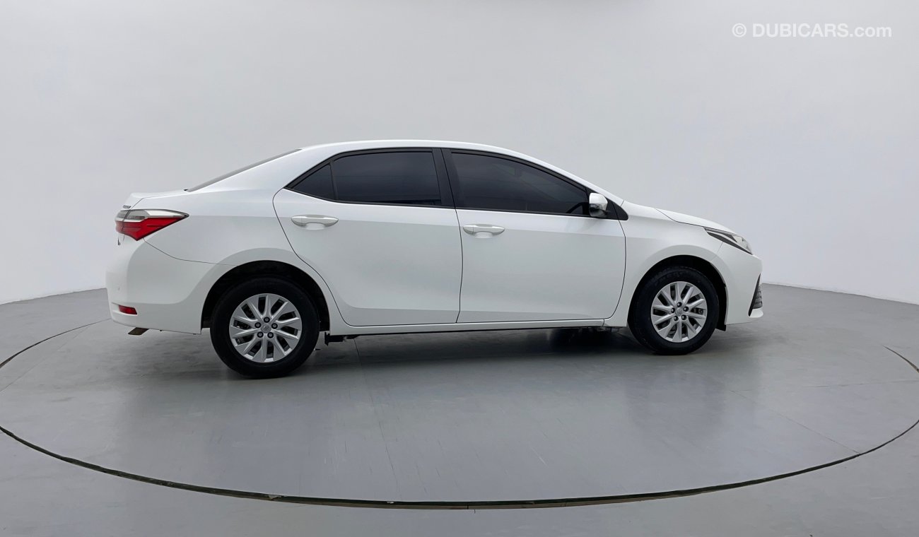 Used Toyota Corolla SE 2000 2018 for sale in Dubai - 489434