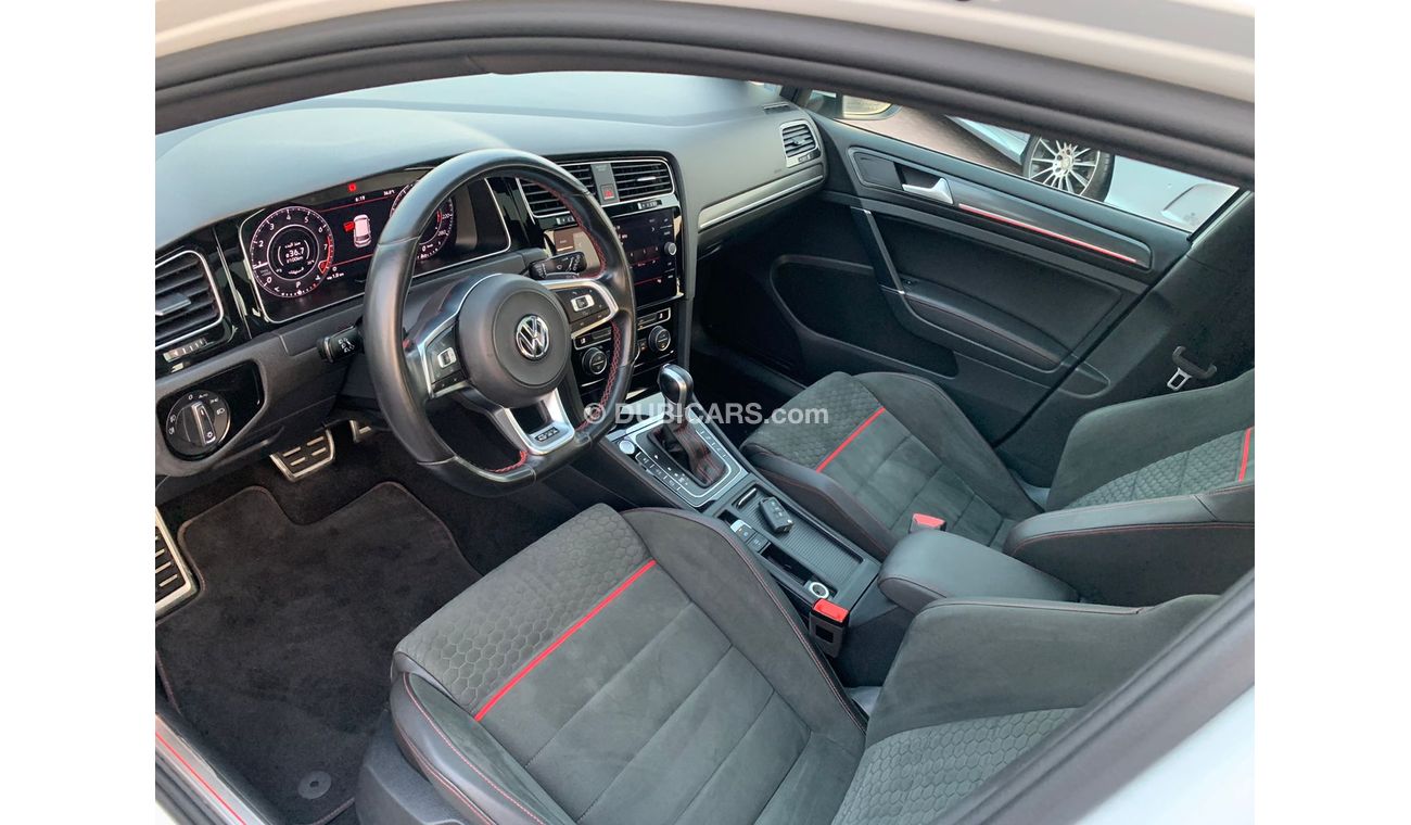 Used Volkswagen Golf GTi_2018_GCC_Excellent_Condithion _Full opshin ...