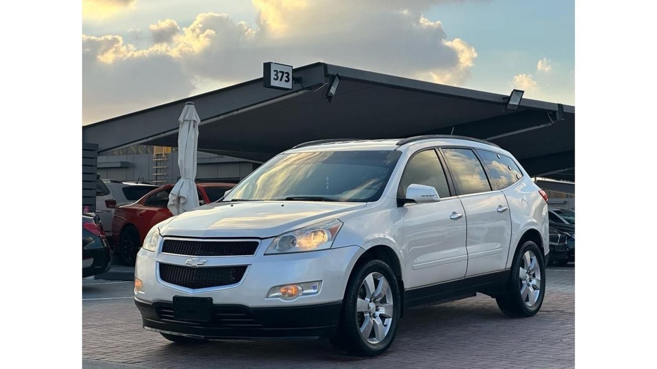 Used Chevrolet Traverse LT 2011 for sale in Dubai - 701459