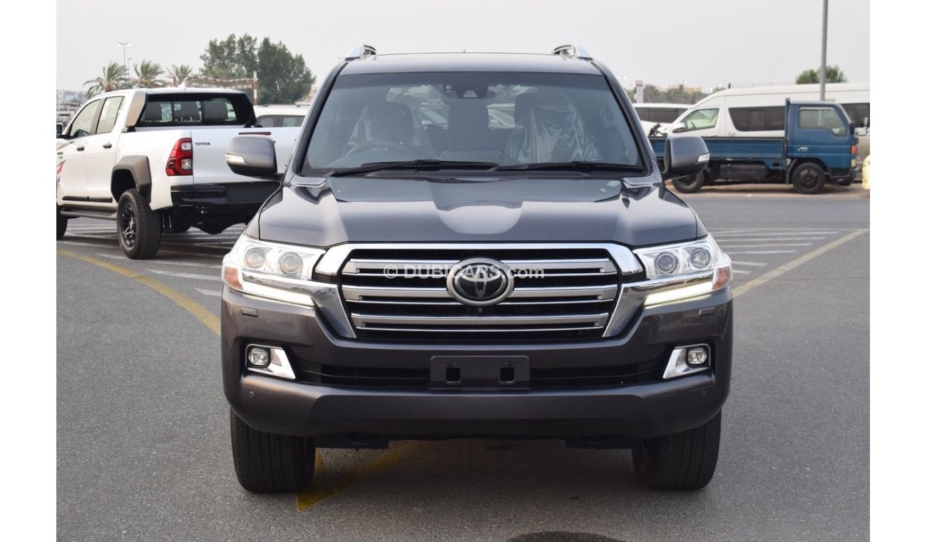 Used Toyota Land Cruiser VXR 2018 for sale in Dubai - 768524
