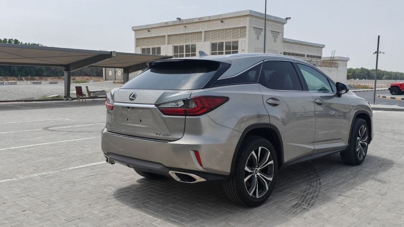 Used Lexus RX350 Lexus RX 350 Model 2021 2020 for sale in Sharjah - 772898