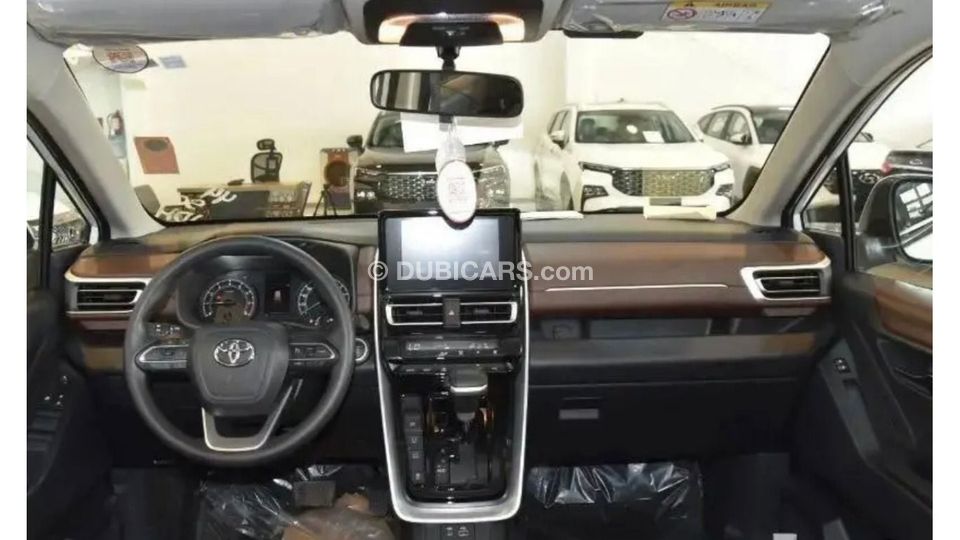 New 2024 TOYOTA INNOVA 2.0L MINIVAN 5 DOORS PETROL AUTOMATIC ZERO KM ...