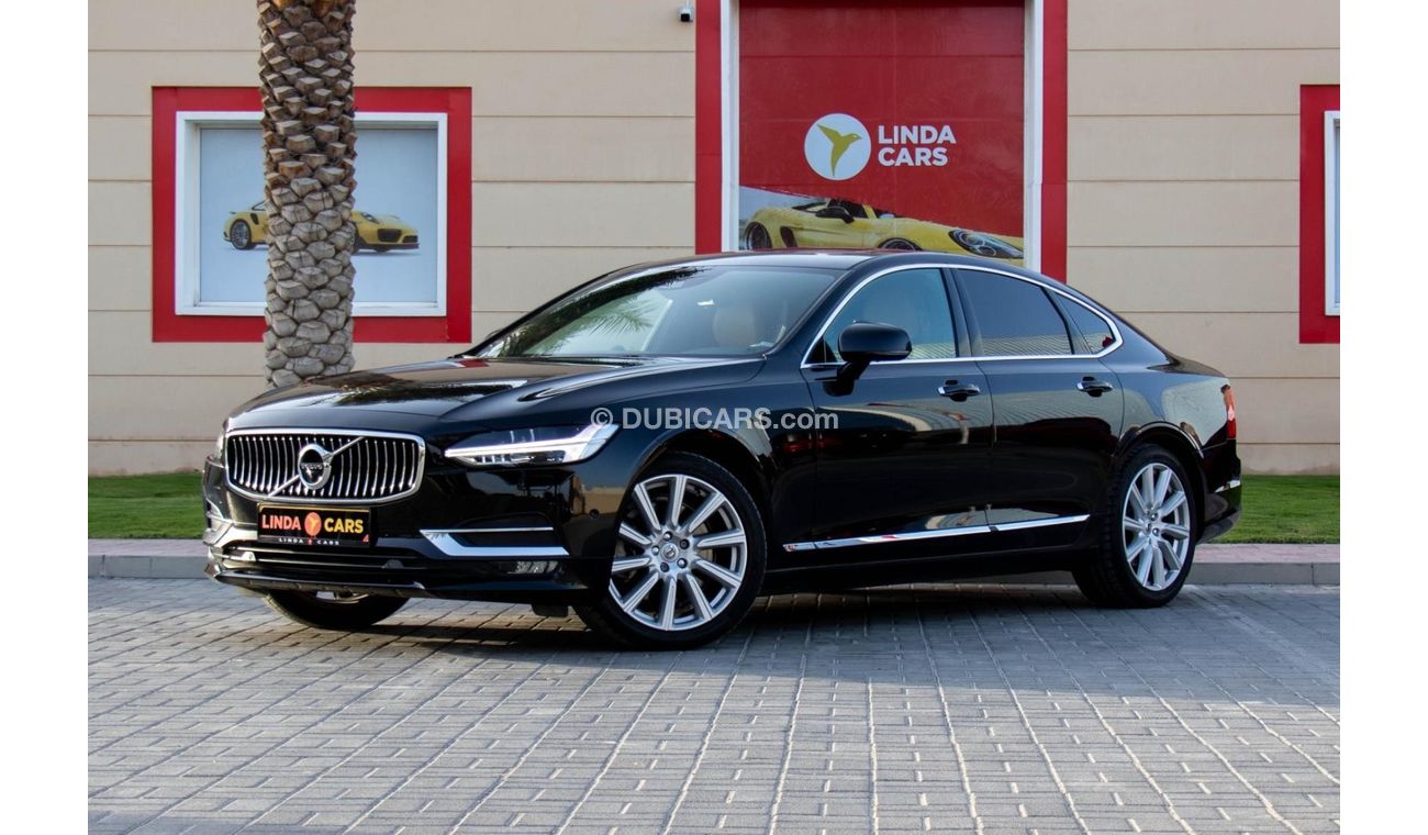 Used Volvo S90 90 2018 for sale in Dubai - 581815