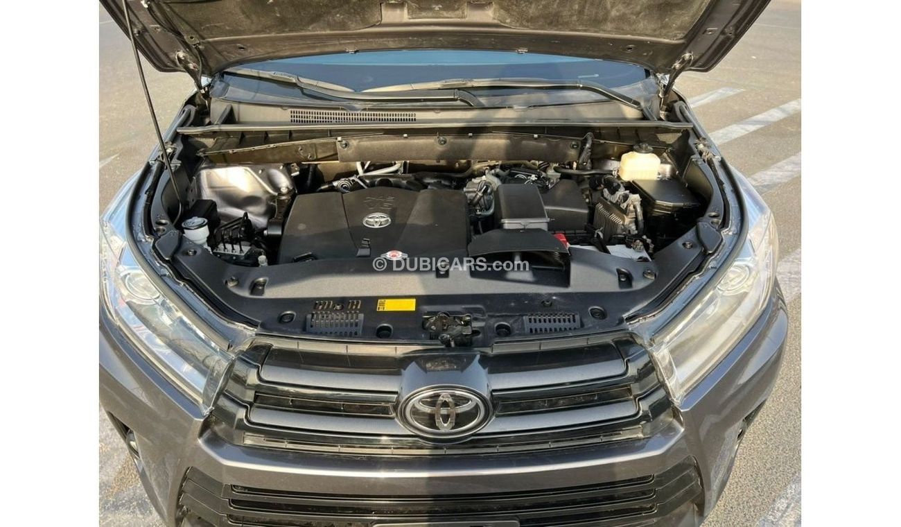 Used 2018 Toyota Highlander SE {Special Edition} Full Option+ Premium ...