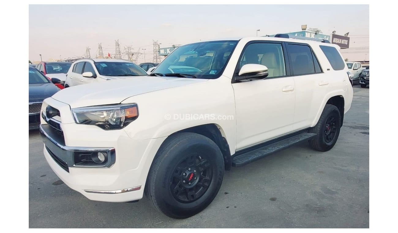 Used Toyota 4Runner TOYOTA 4 RUNNER WHITE 2020 for sale in Dubai - 569751