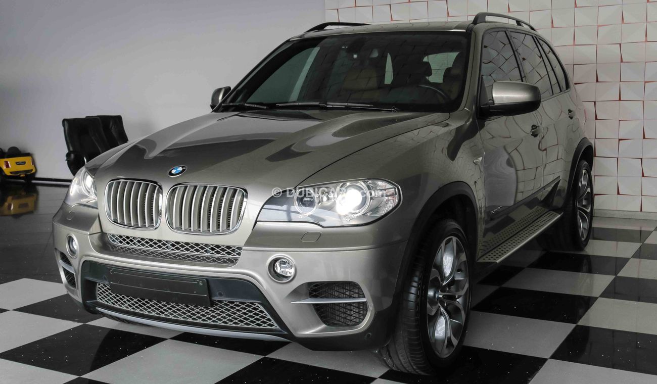 Used BMW X5 Xdrive 50i 2012 for sale in Dubai - 106977