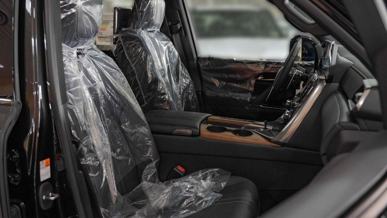 New 2025 Lexus LX700h VIP 3.5L AT Hybrid 2025 for sale in Dubai - 863735