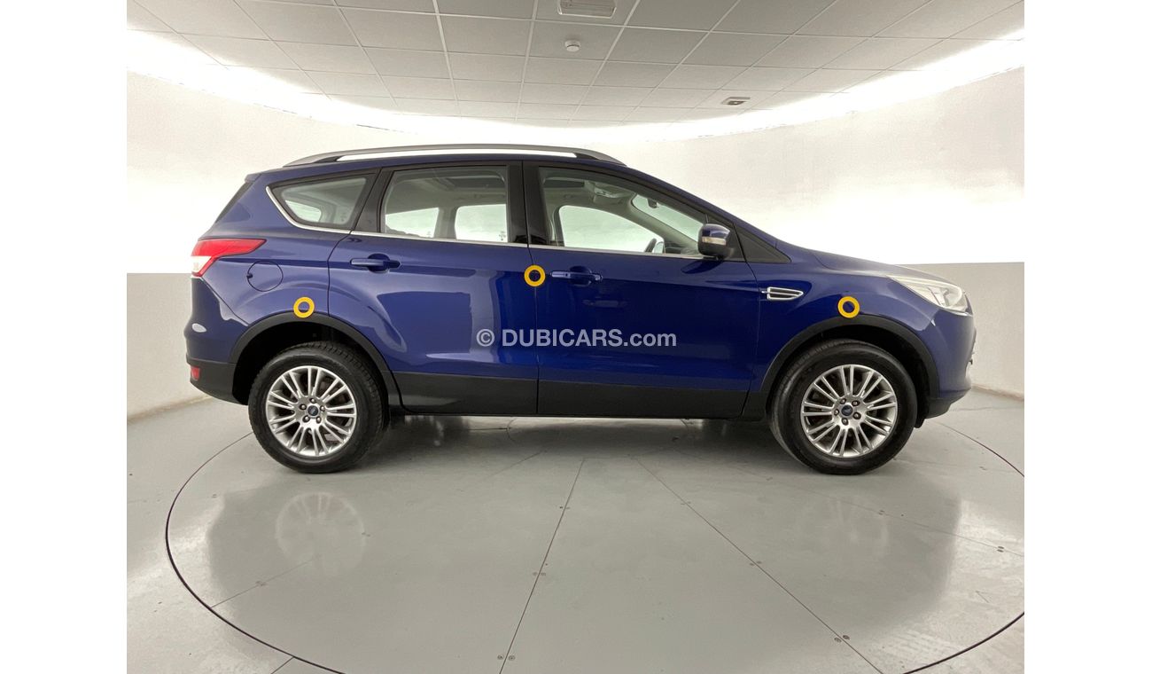 Used Ford Escape SE 2016 for sale in Dubai - 692633