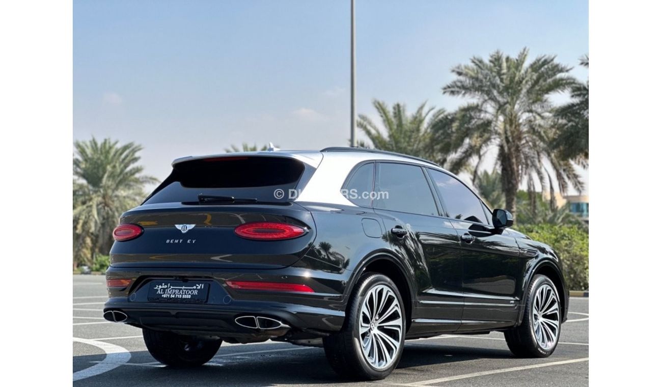 Used Bentley Bentayga V8 BENTLEY BANTAYGA 2021 2021 for sale in Sharjah - 692687