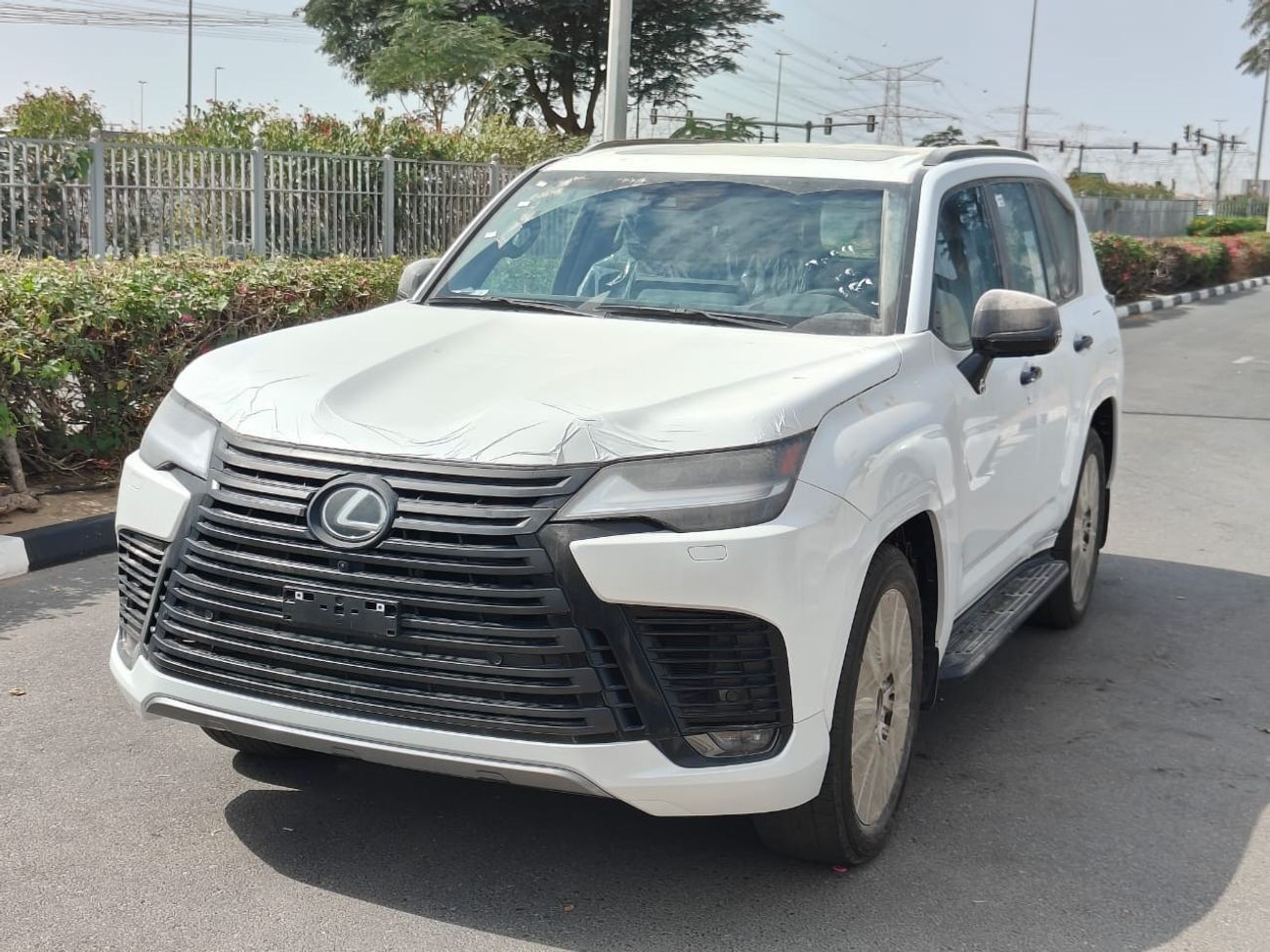 Used 2023 Lexus LX600 VIP (4-Seater) 3.5L V6 Twin-Turbo Petrol A/T 4WD ...