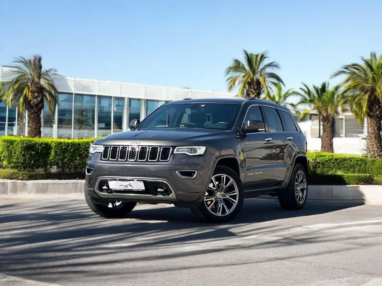 Used Overland 3.6L AED 1,200 PM | JEEP GRAND CHEROKEE OVERLAND 3.6 V6 ...