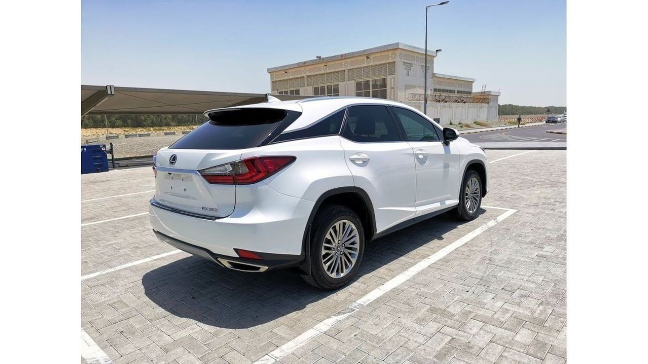 Used Lexus RX350 - 2022 - White 2022 for sale in Sharjah - 742816