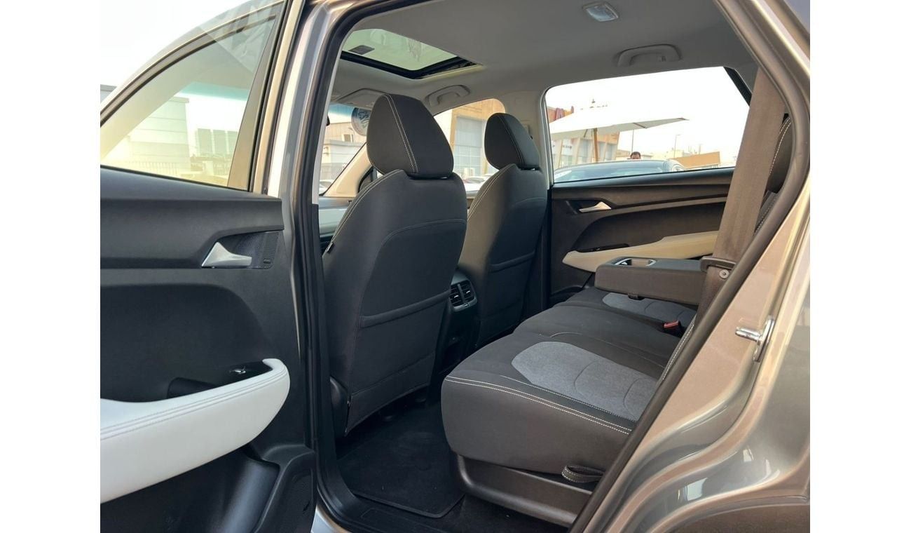 Used Chevrolet Captiva Premier 1.5L (150 HP) (7 Seater) (5 Door) 2023 for sale in Sharjah - 806065