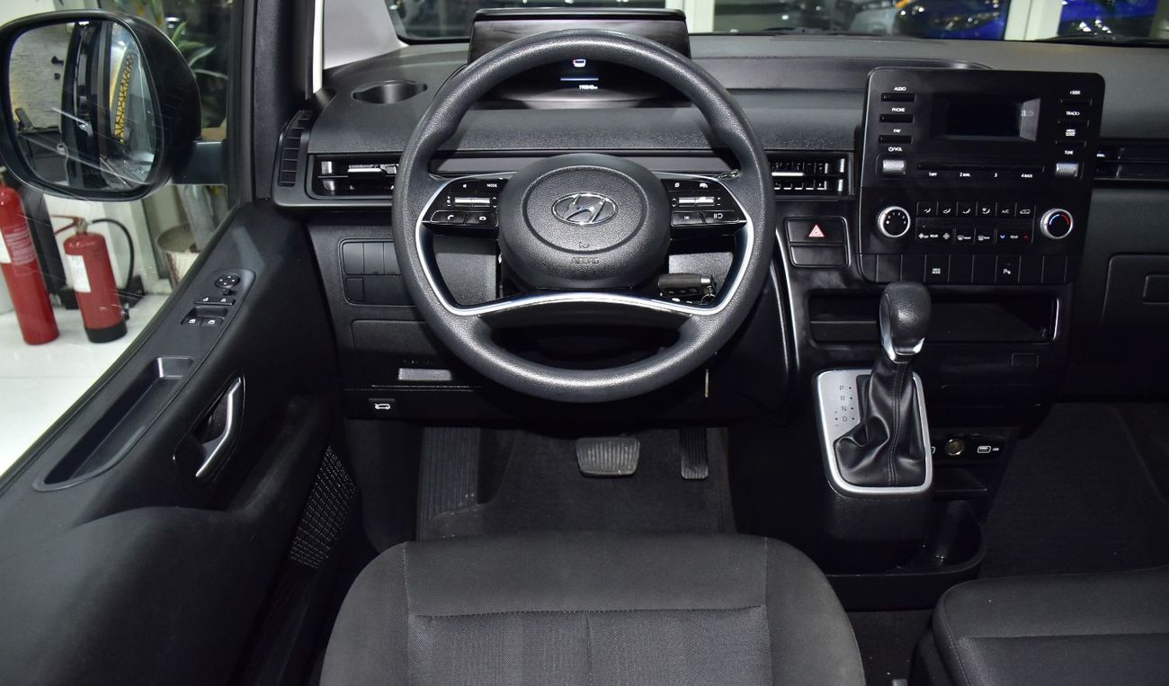 Used EXCELLENT DEAL for our Hyundai Staria ( 2022 Model ) in Silver ...