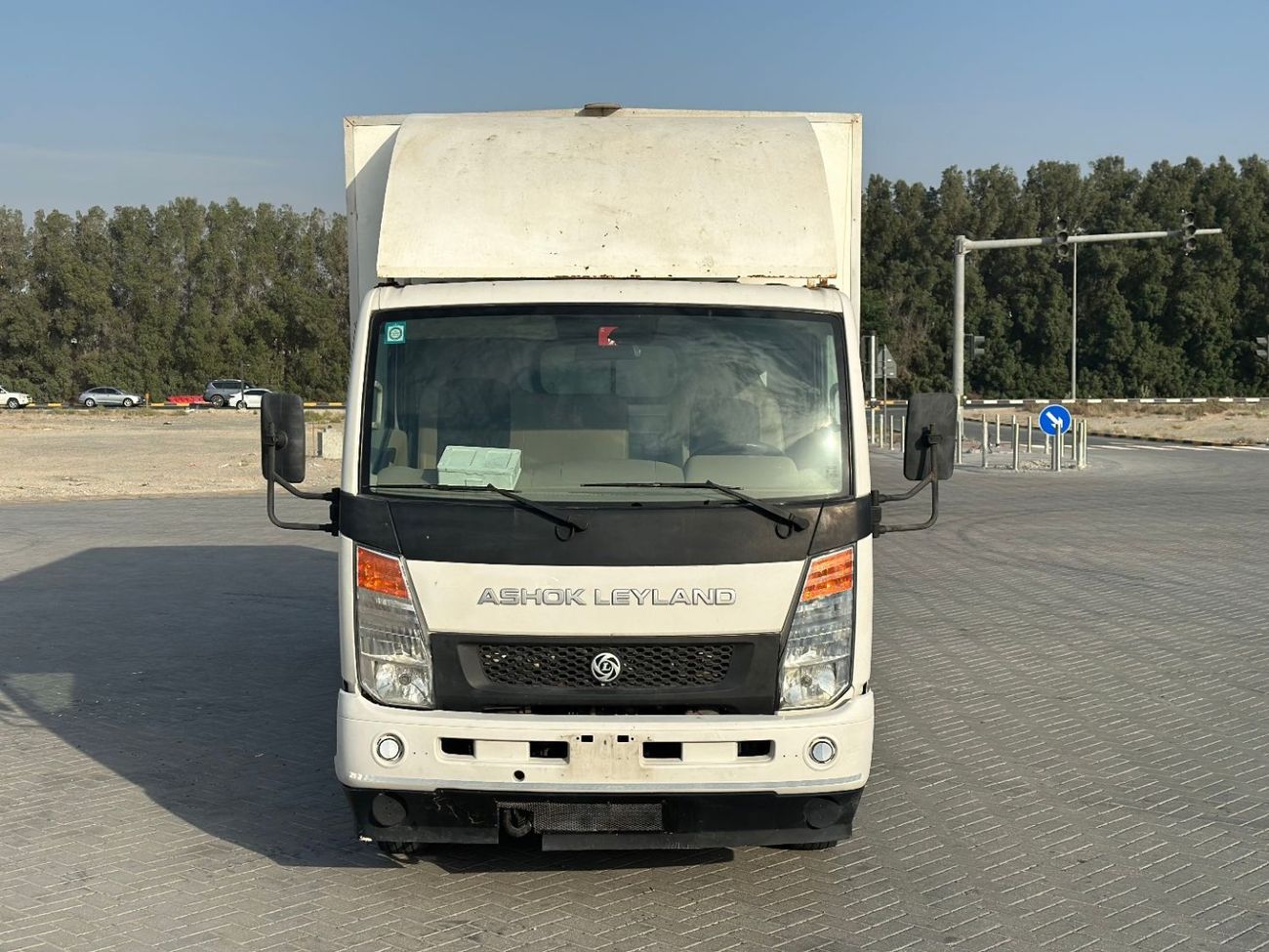 Used Ashok Leyland Partner GCC 14 FT 2022 for sale in Sharjah - 846732