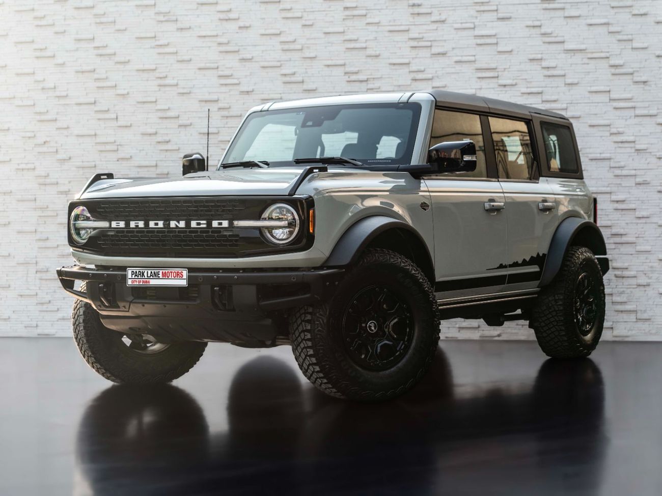 Used Ford Bronco Wildtrak 2.7L (5 Seater) 2021 for sale in Dubai - 915015