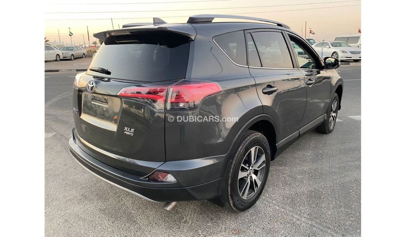 Used 2018 TOYOTA RAV4 XLE / AWD / FULL OPTION 2018 for sale in Dubai ...