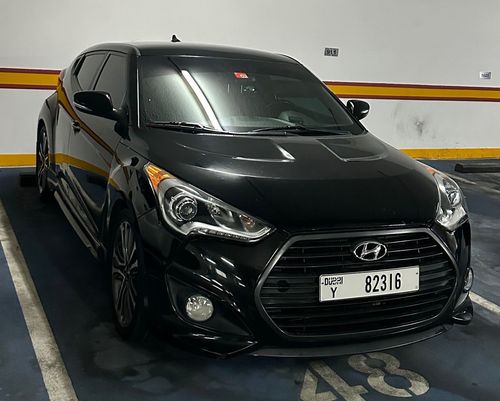 Hyundai Veloster Price in UAE, Images, Specs & Features