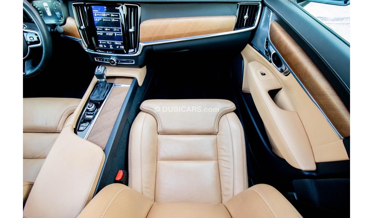 Used Volvo S90 90 2018 for sale in Dubai - 581815
