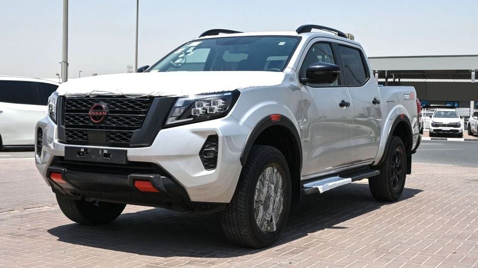 New NISSAN NAVARA 2.5L DIESEL PRO4X 4X4 SILVER DC AT MODEL 2025 BRAND ...