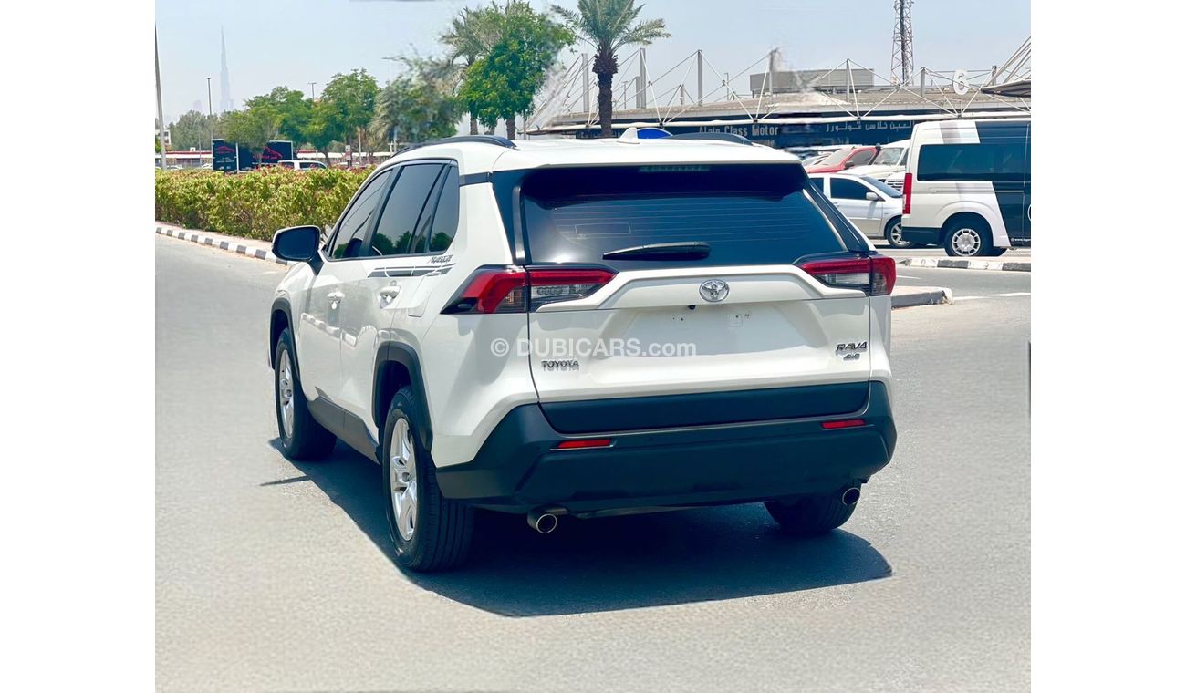 Used Toyota RAV4 Adventure 2020 for sale in Dubai - 634058